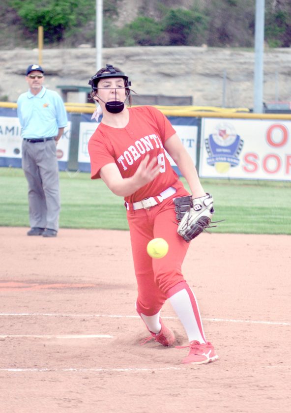 Reeves fans 13, Toronto advances | News, Sports, Jobs - Weirton Daily Times